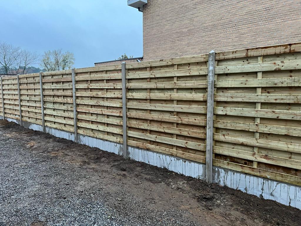 Houten schermen | Betonprofiel